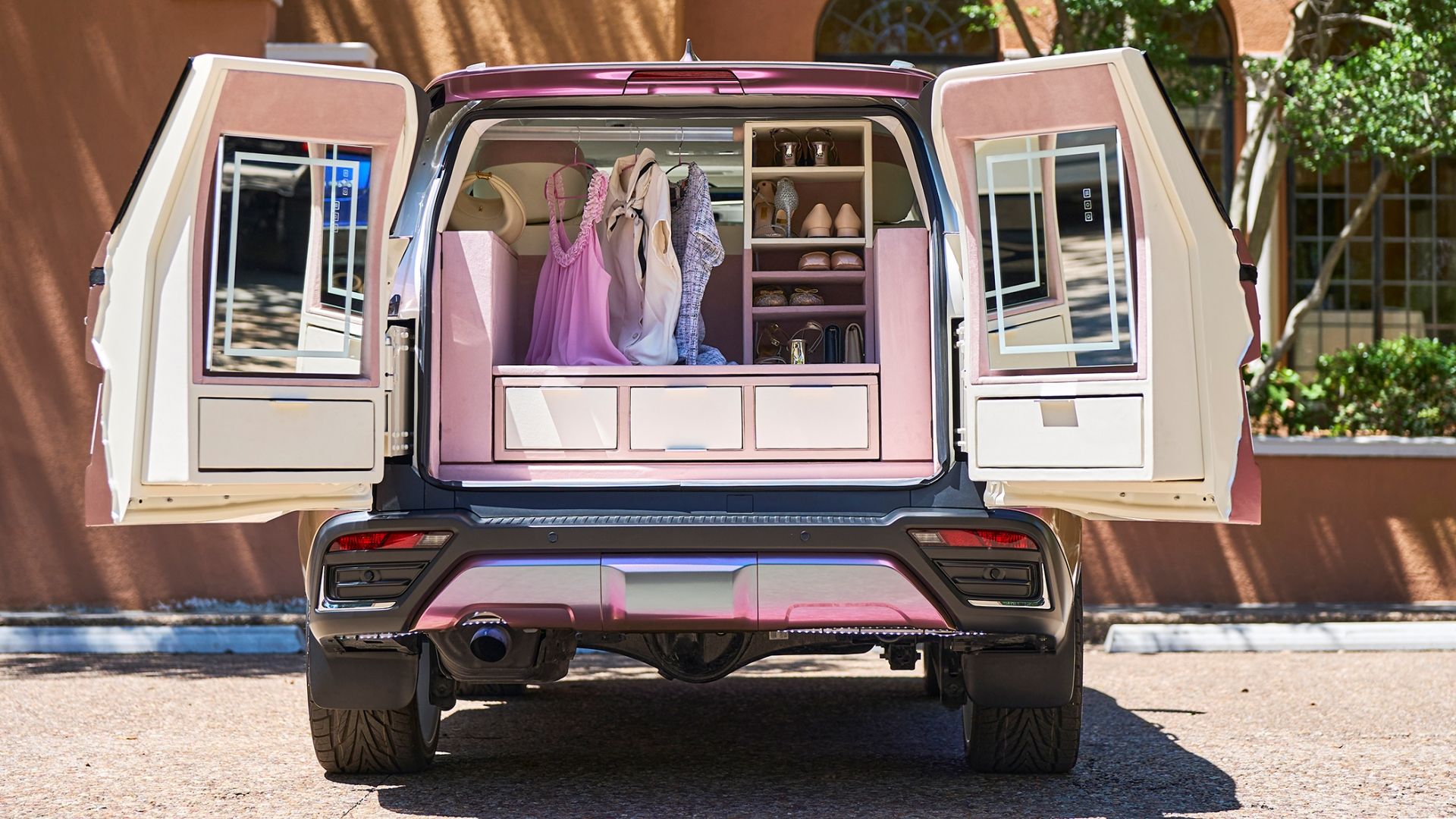 The Lexus Glam LX Concept Looks Preposterous In Pink