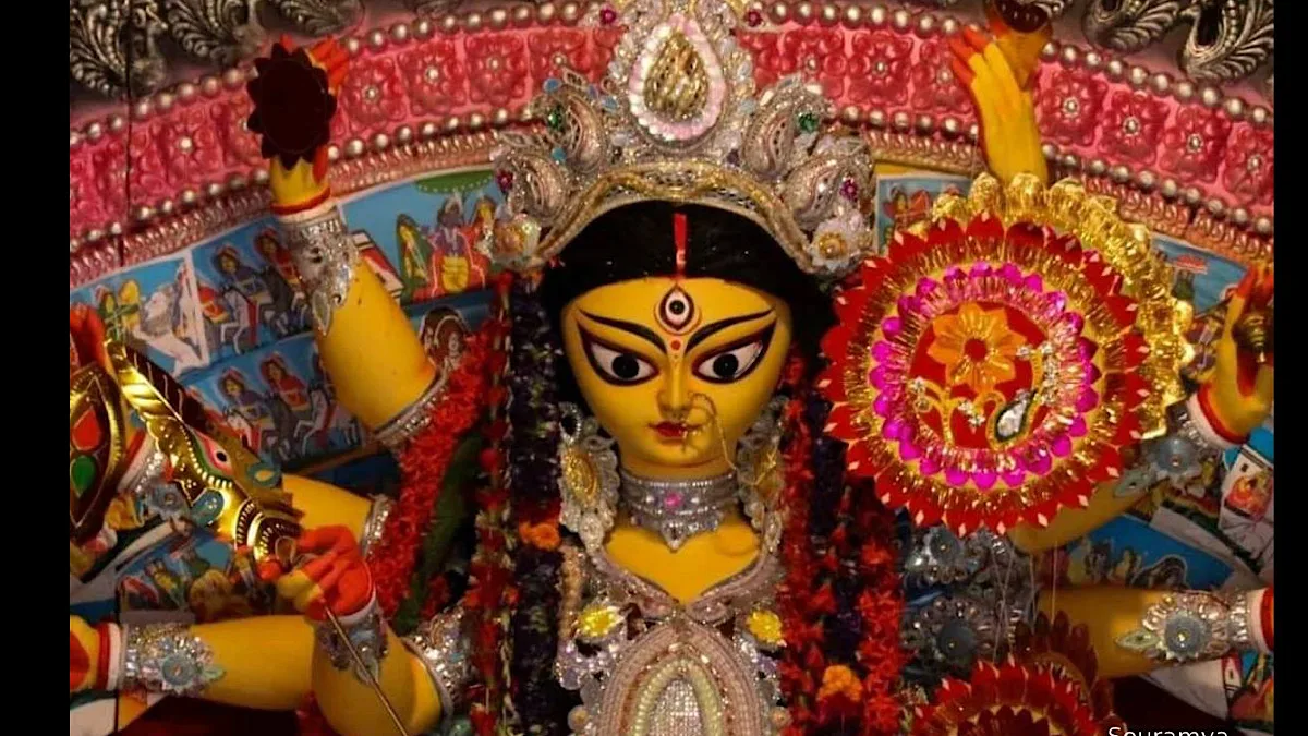 Puja theme traces the evolution of Bengali language