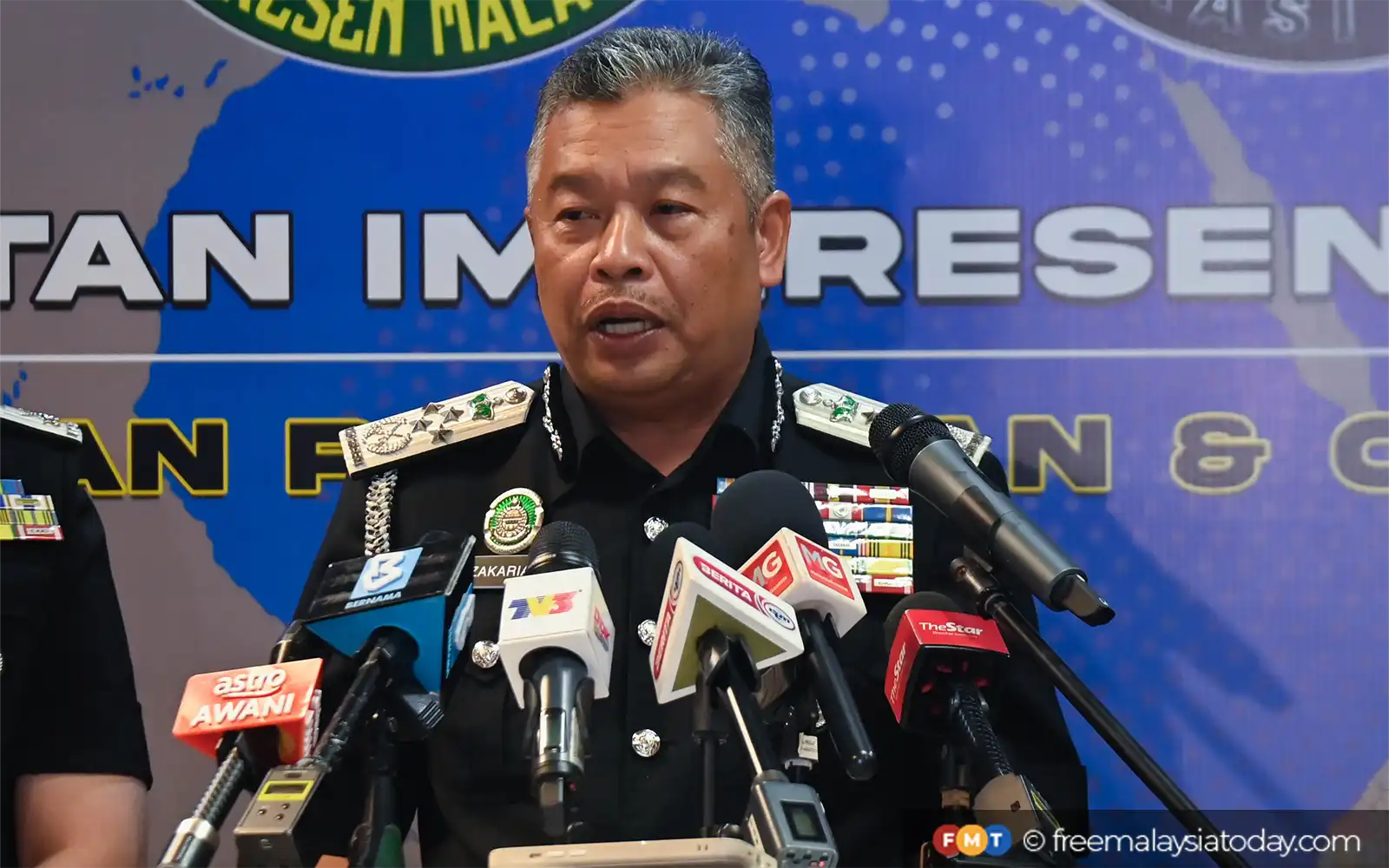 Immigration Dept ends ‘hand-raising’ culture at entry points