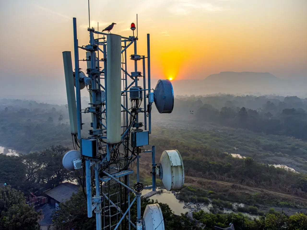 BEL Order Lifts Avantel – Stock Has Gained 36% In One Month