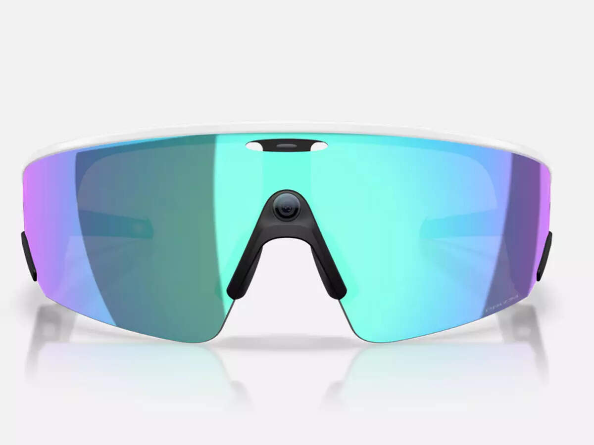 Oakley Vanguard Smart Glasses: Meta’s new tech for athletes explained ...