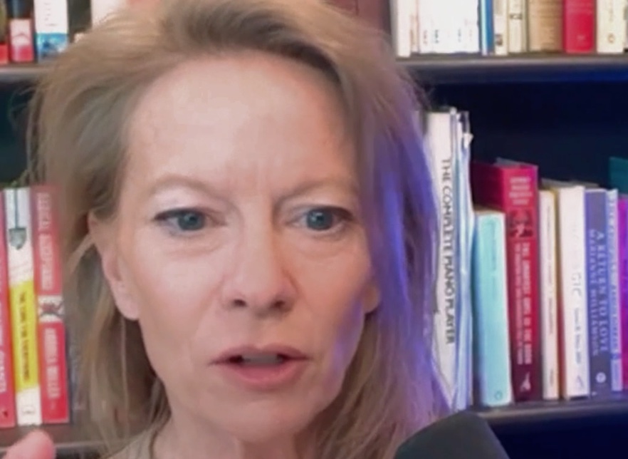 The Biggest First Date Mistake That Can Ruin Your Chances According To