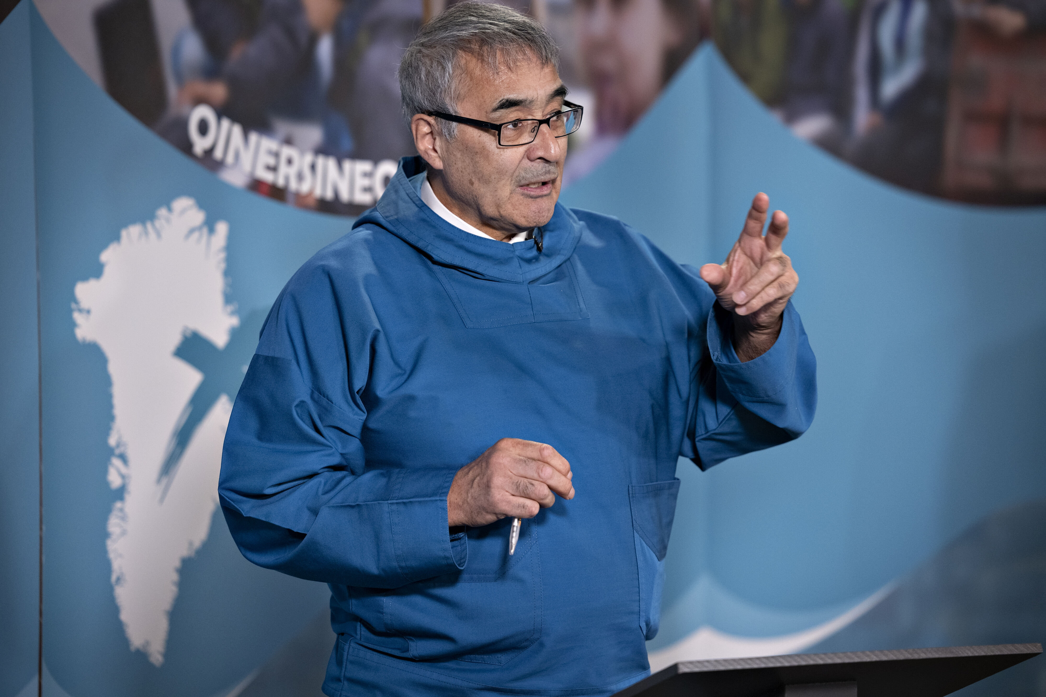 Tidligere regeringsleder i Grønland Hans Enoksen er død