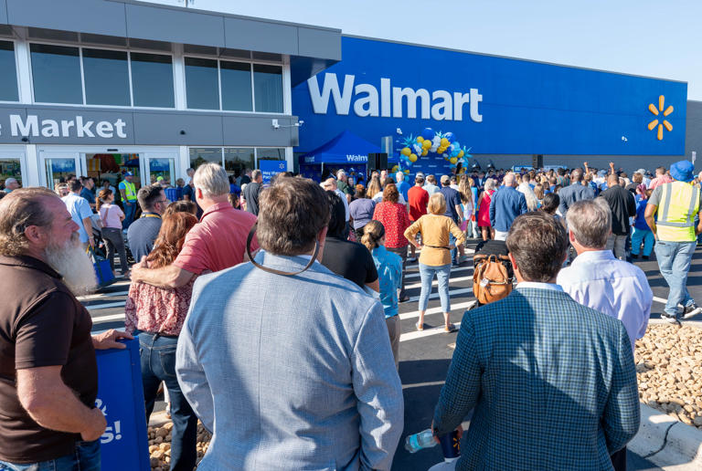 Walmart opens newest Neighborhood Market store in Pace