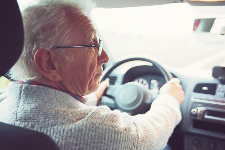 Here’s how to test if your eyesight is fit for driving