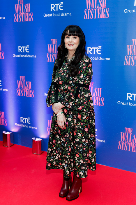 PICS: Marian Keyes poses with The Walsh Sisters cast as her novels are ...