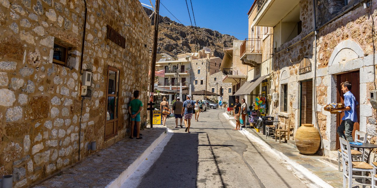 Τουρισμός: Αύξηση 1,6% στις αφίξεις και 1,8% στις διανυκτερεύσεις ...
