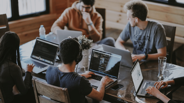 Workplace comfort and tech are key to retaining talent, says Global ...
