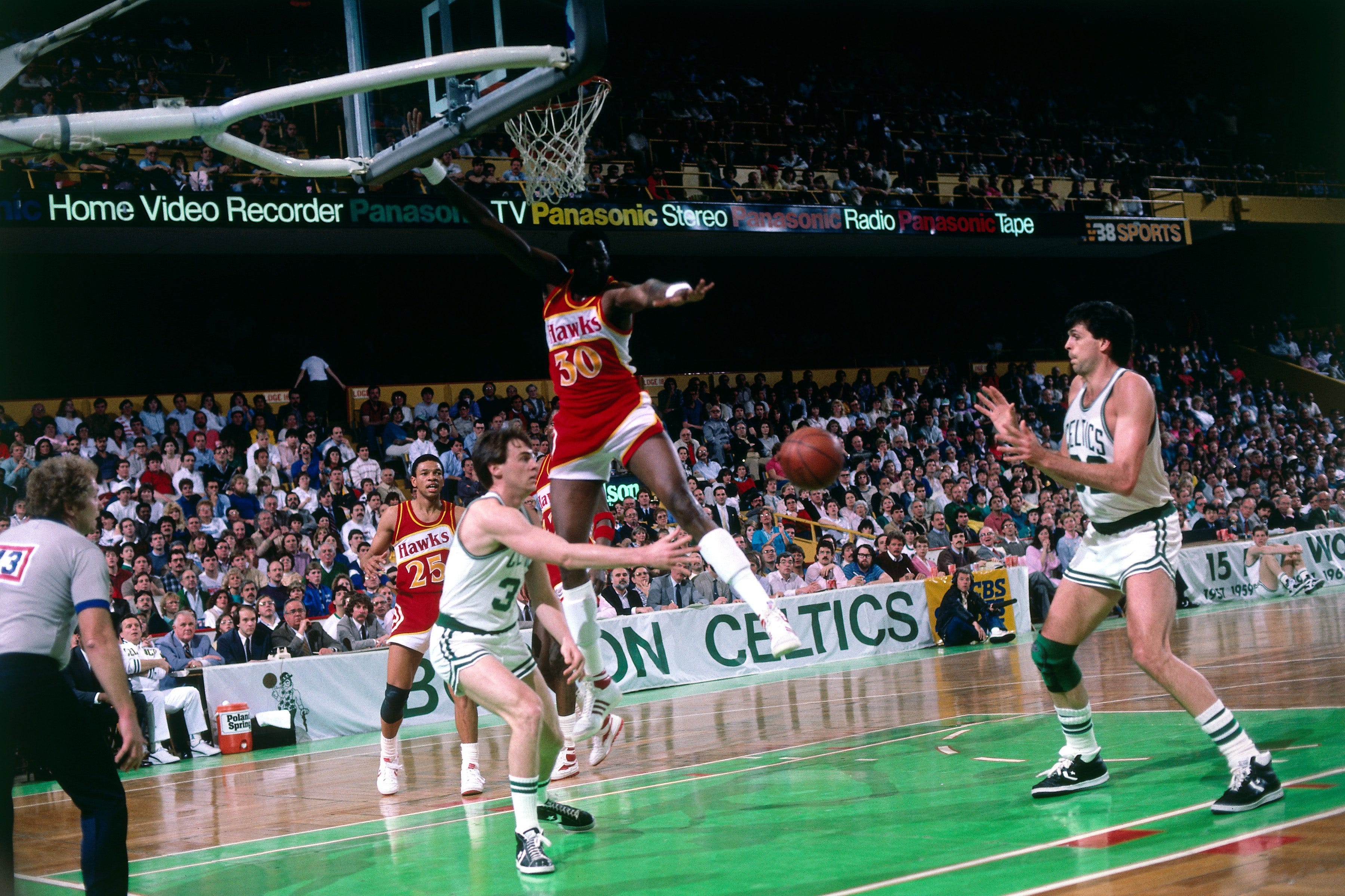 Today in Boston Celtics history: Billups, Mercer, Thomas, Carlisle ...