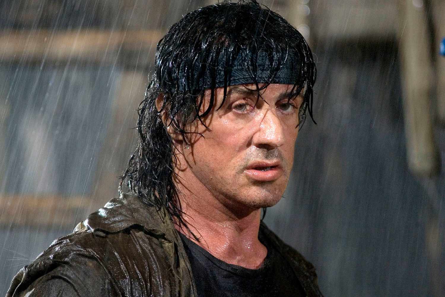 sylvester-stallone-puhuu-jalmari-helanderin-rambosta-se-tulee-olemaan