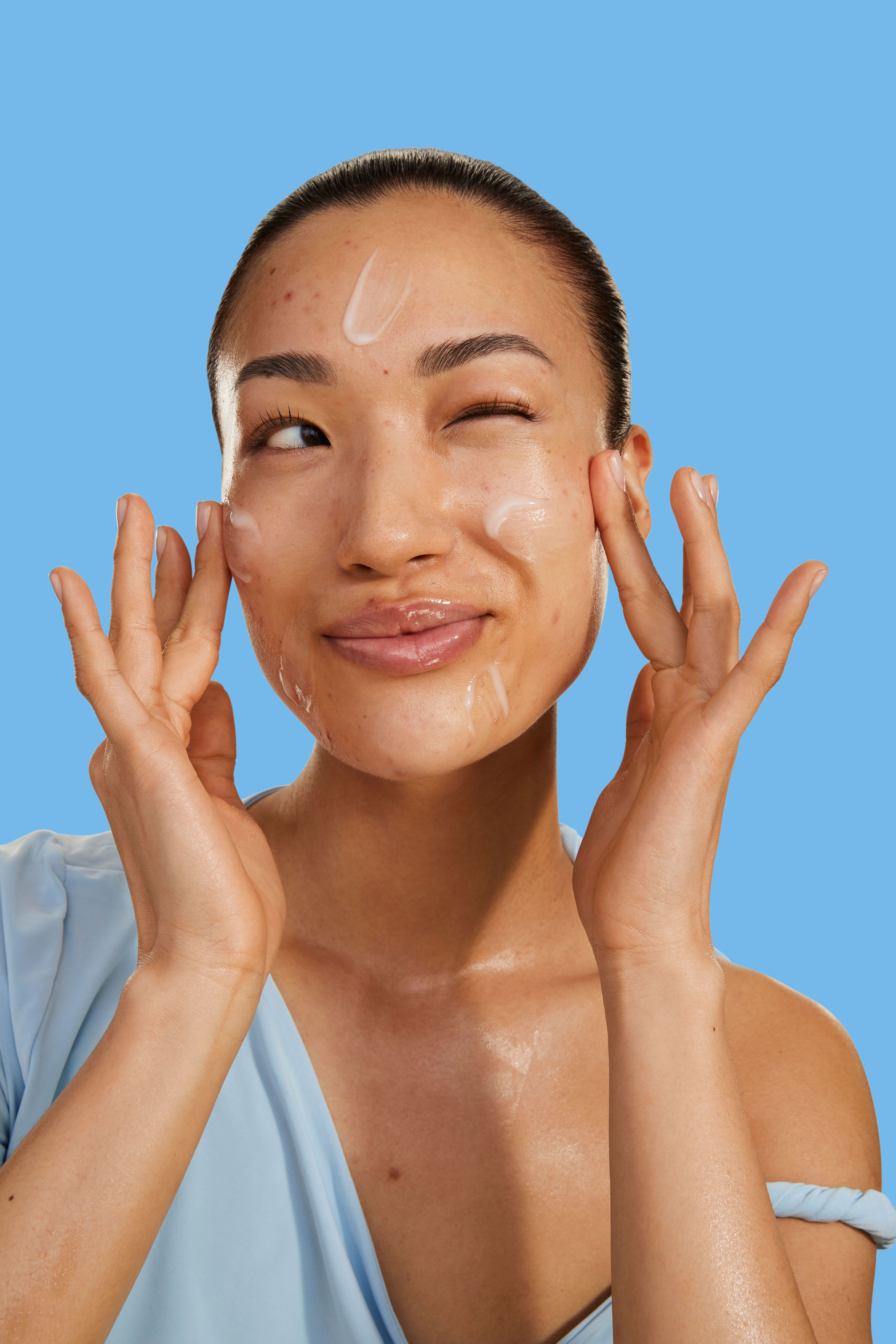 23 Best Moisturizers for Teens, According to Experts’ Tips