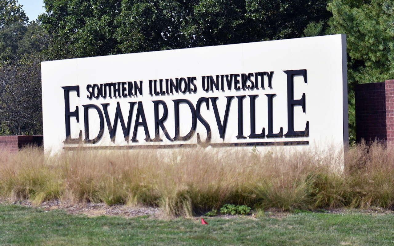 SIUE to operate under inclement weather schedule this weekend