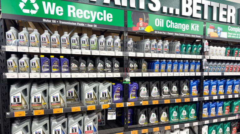What To Consider Before Using Synthetic Oil In Your Lawn Mower