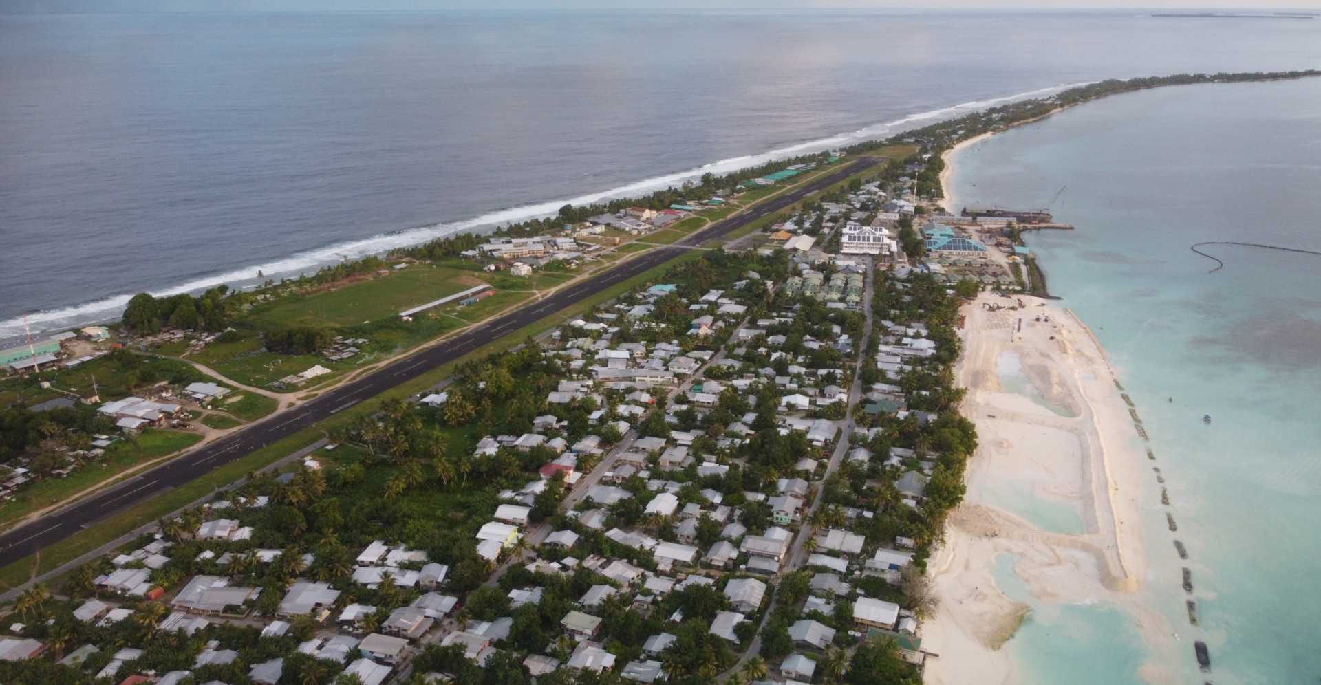 Tuvalu is sinking: 80% of the population seeks groundbreaking ...