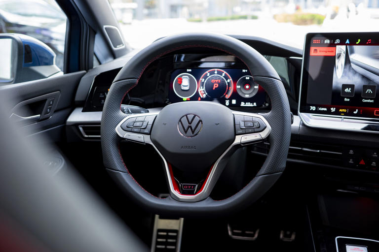 Here’s Why It’s Taking Automakers Ages to Put Buttons Back in Cars