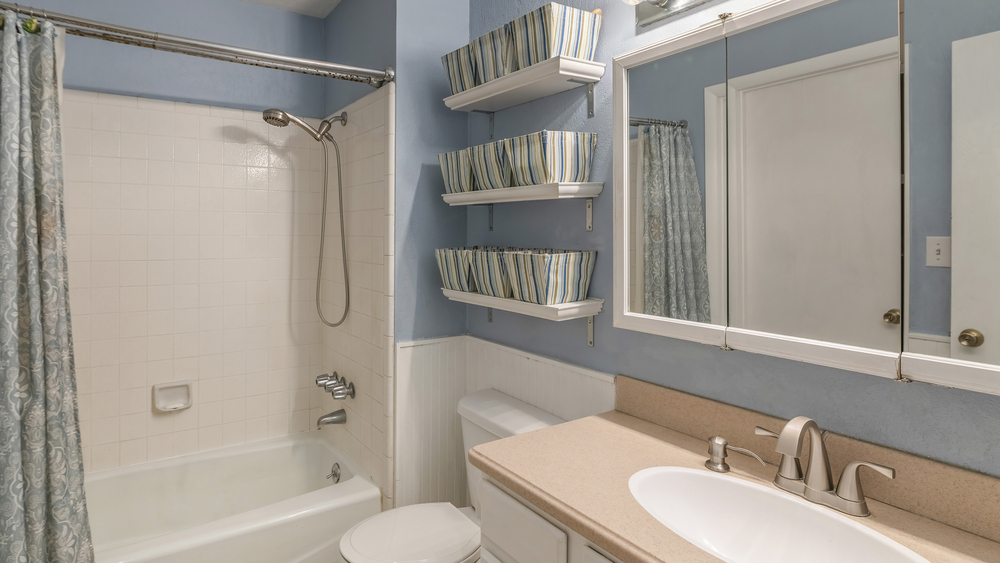 Small-Bathroom Fixes for Daily Peace