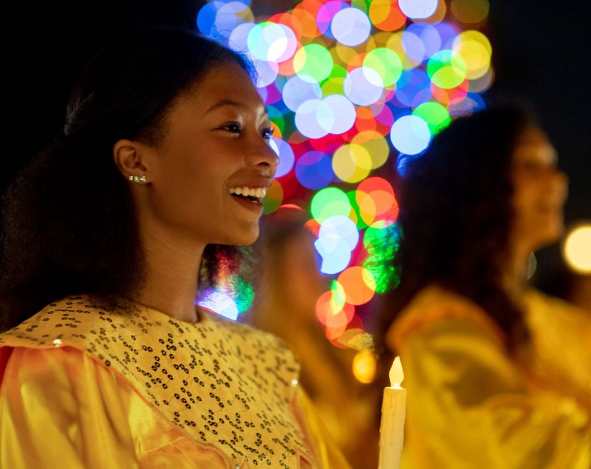 Disney Announces Candlelight Processional Celebrity Narrators for 2025