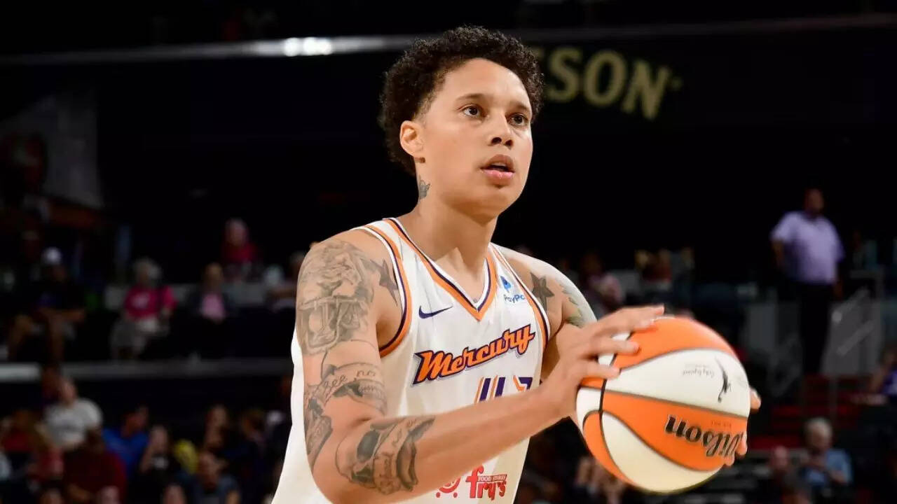 Top 5 richest active WNBA players in 2025: Caitlin Clark, Angel Reese ...