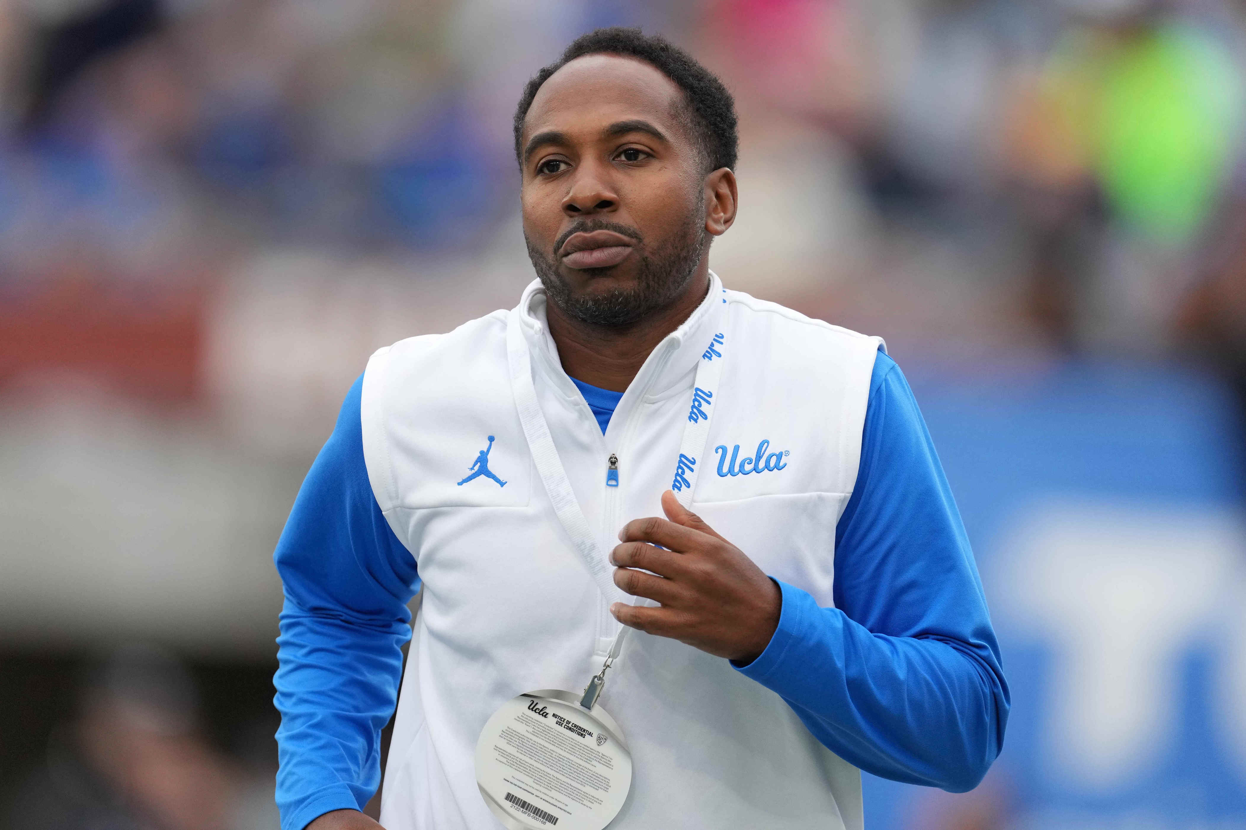 Los Angeles Times' Bill Plaschke does not voice support for UCLA's ...