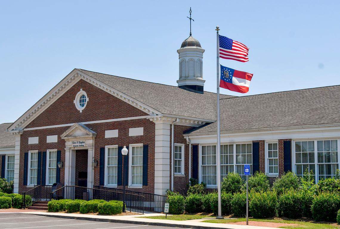 Houston County school employee says she was given ultimatum over ...