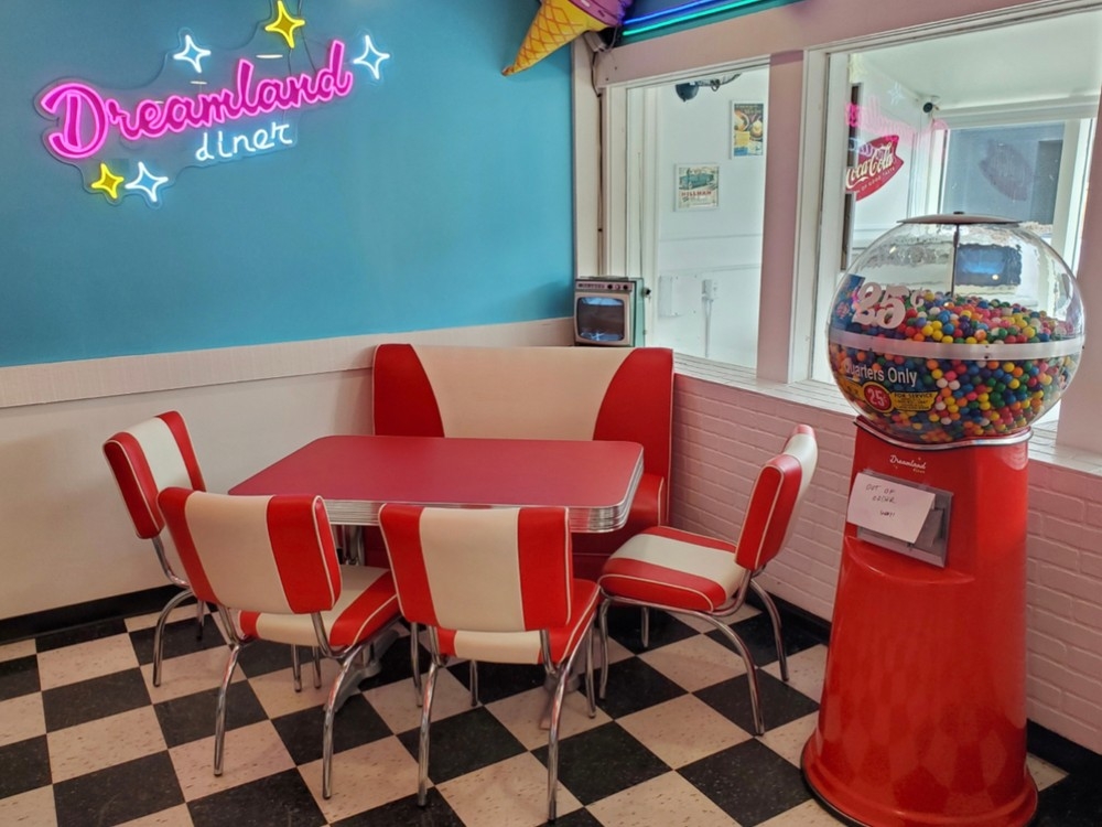 NOMINATE WINNIPEG'S BEST: Diner