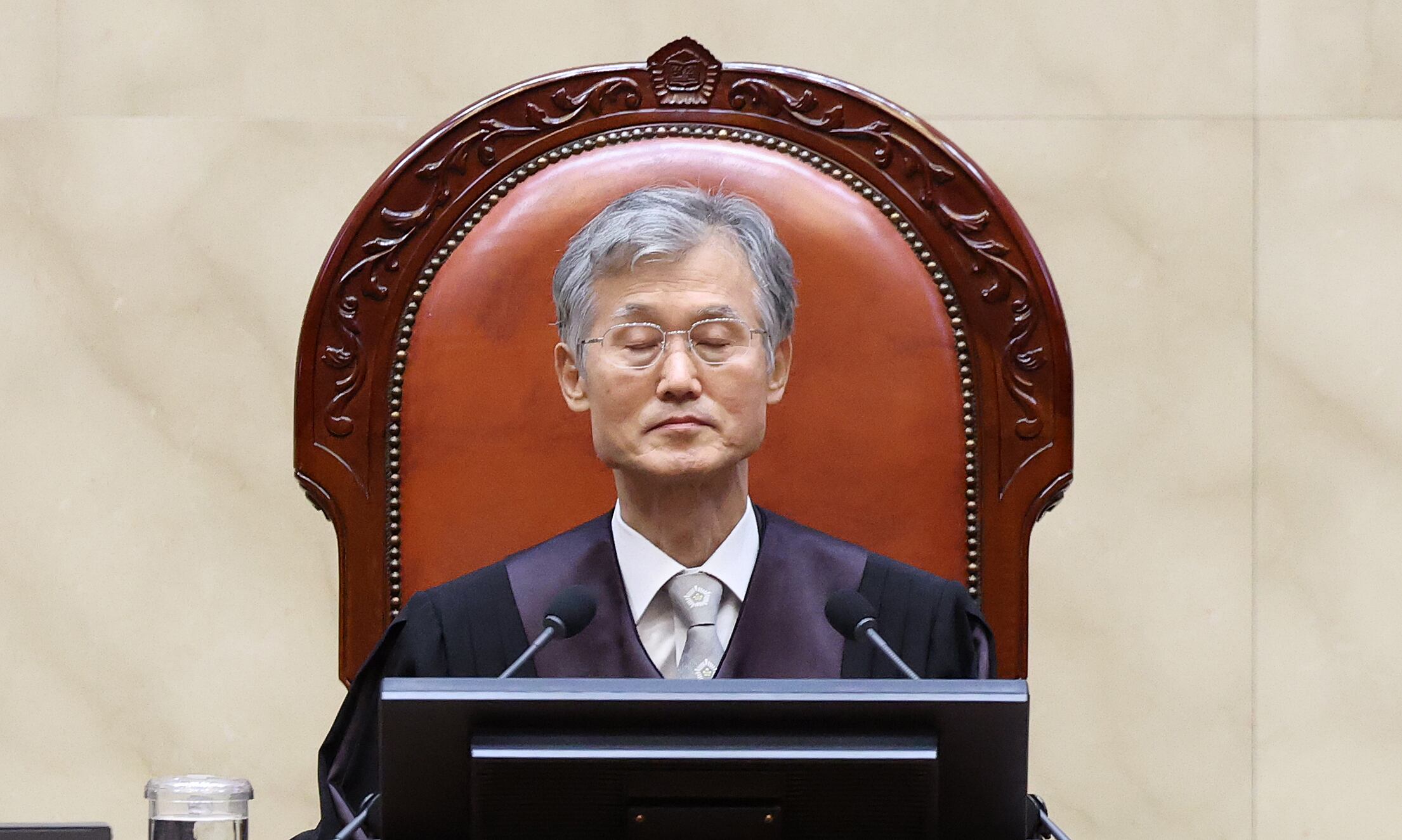 Democratic Party pressures Chief Judge Jo over unverified meeting claims