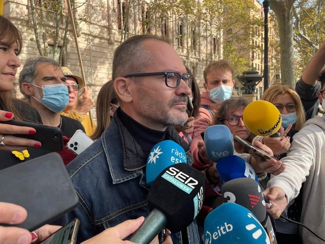 Josep Costa recurre ante TC la decisión de amnistiar al mosso que lo ...