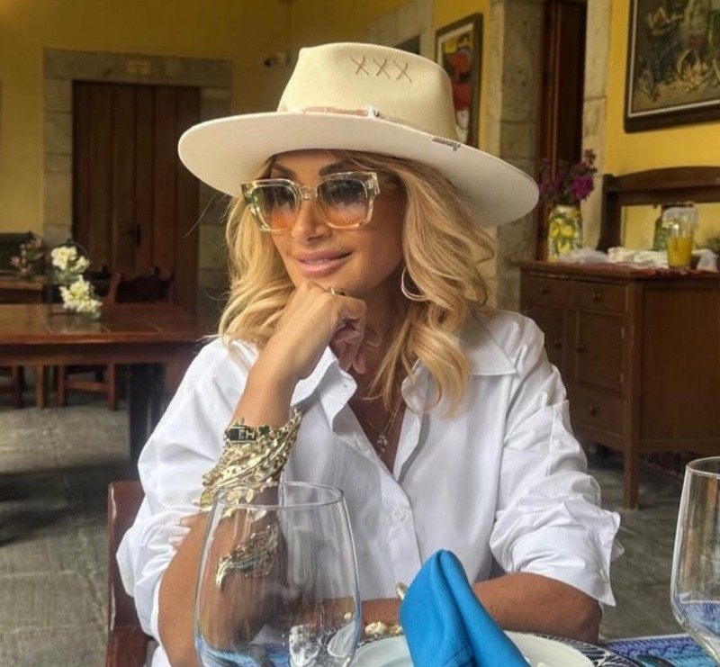 Adela Micha reprueba la cancelación, tras entrevistas a Nodal y ...