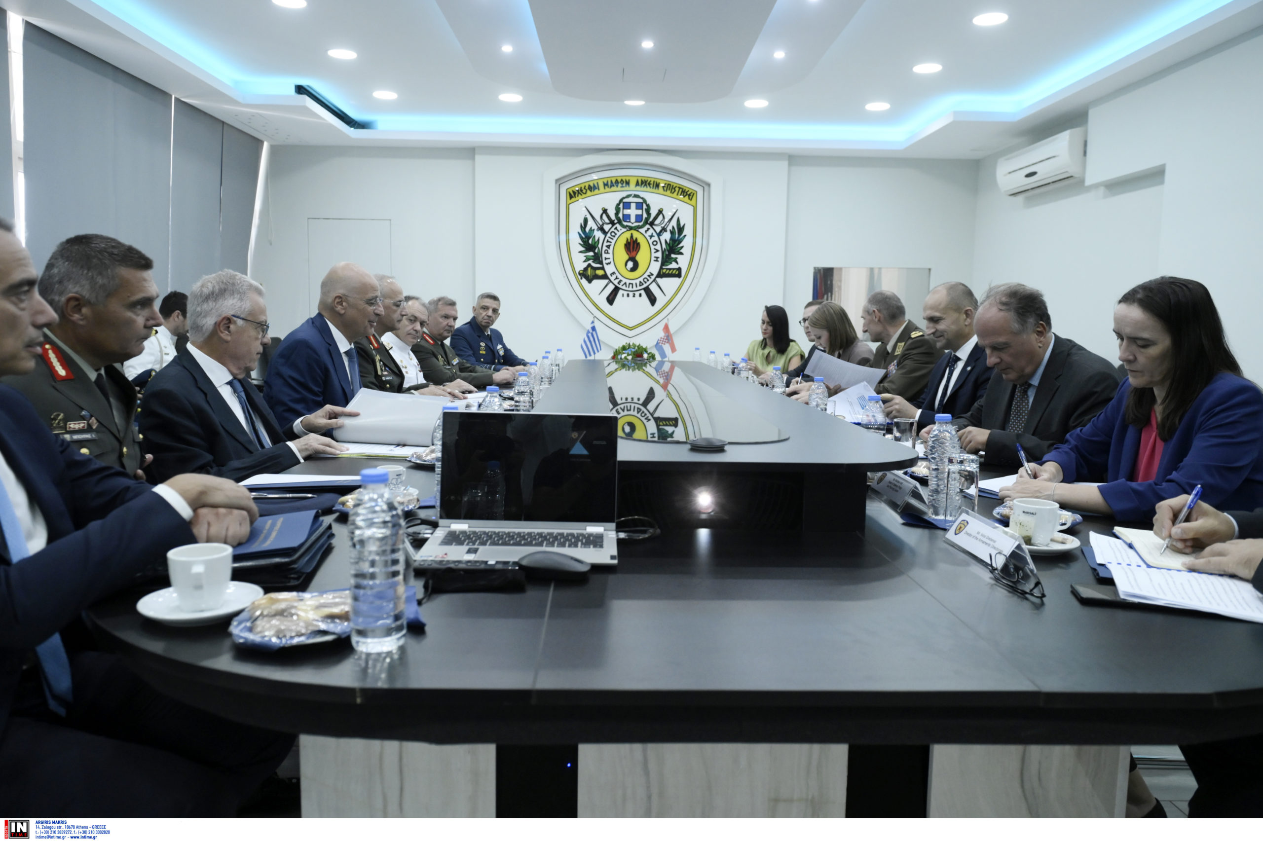 Δένδιας: Επαφές με τον Κροάτη υπουργό Άμυνας – Κεντρικό θέμα η ...