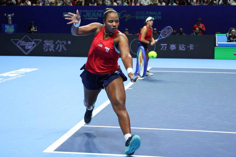 « Mangia più rane toro »: Taylor Townsend presa di mira con cartelli ...