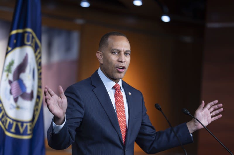 Democrats: It's 'War on the First Amendment'