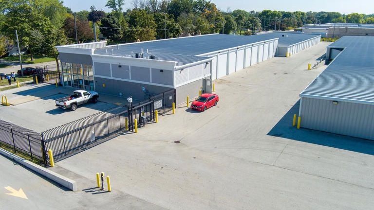 Man convicted of locking 6 kids in Milwaukee storage unit