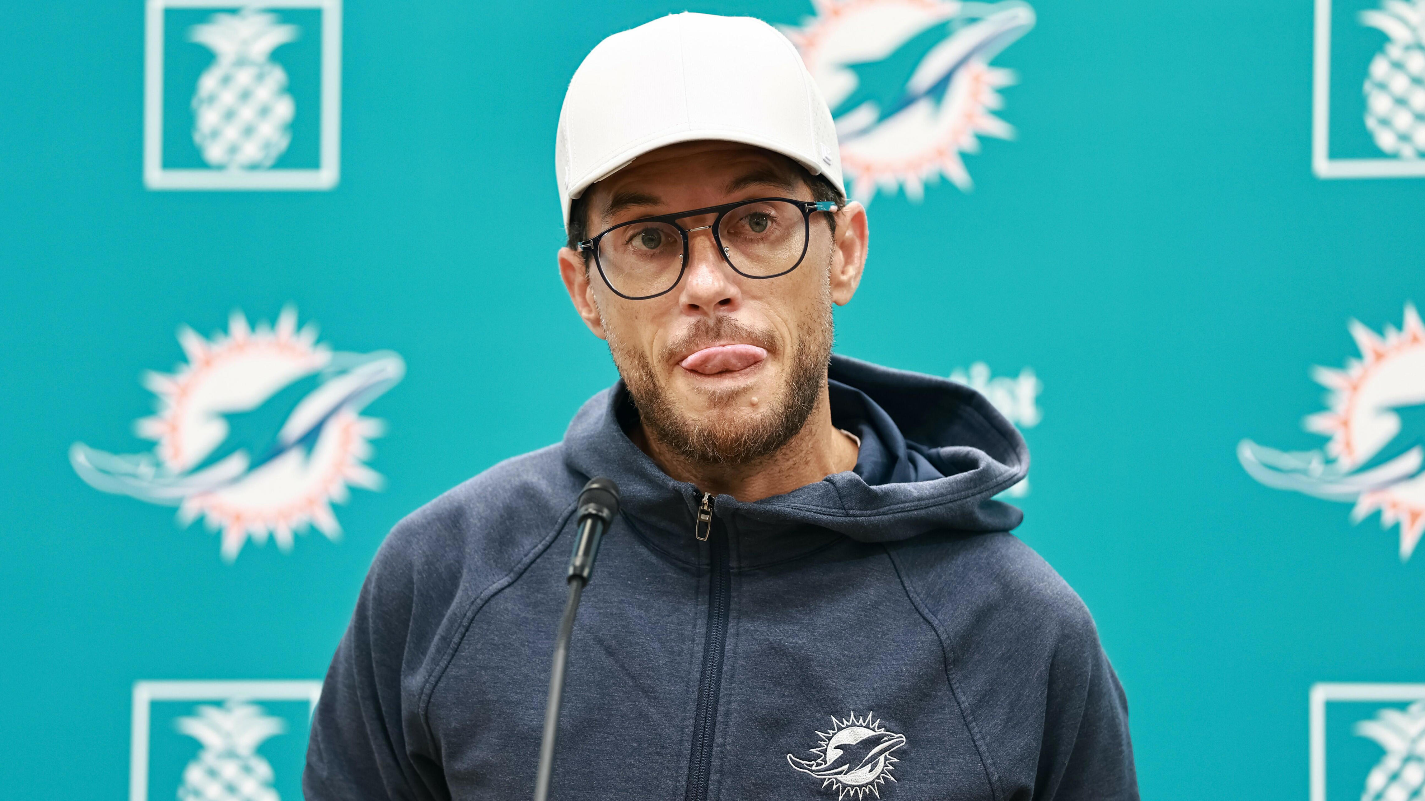 Cool Coach or Clown Show? Depends on the Scoreboard