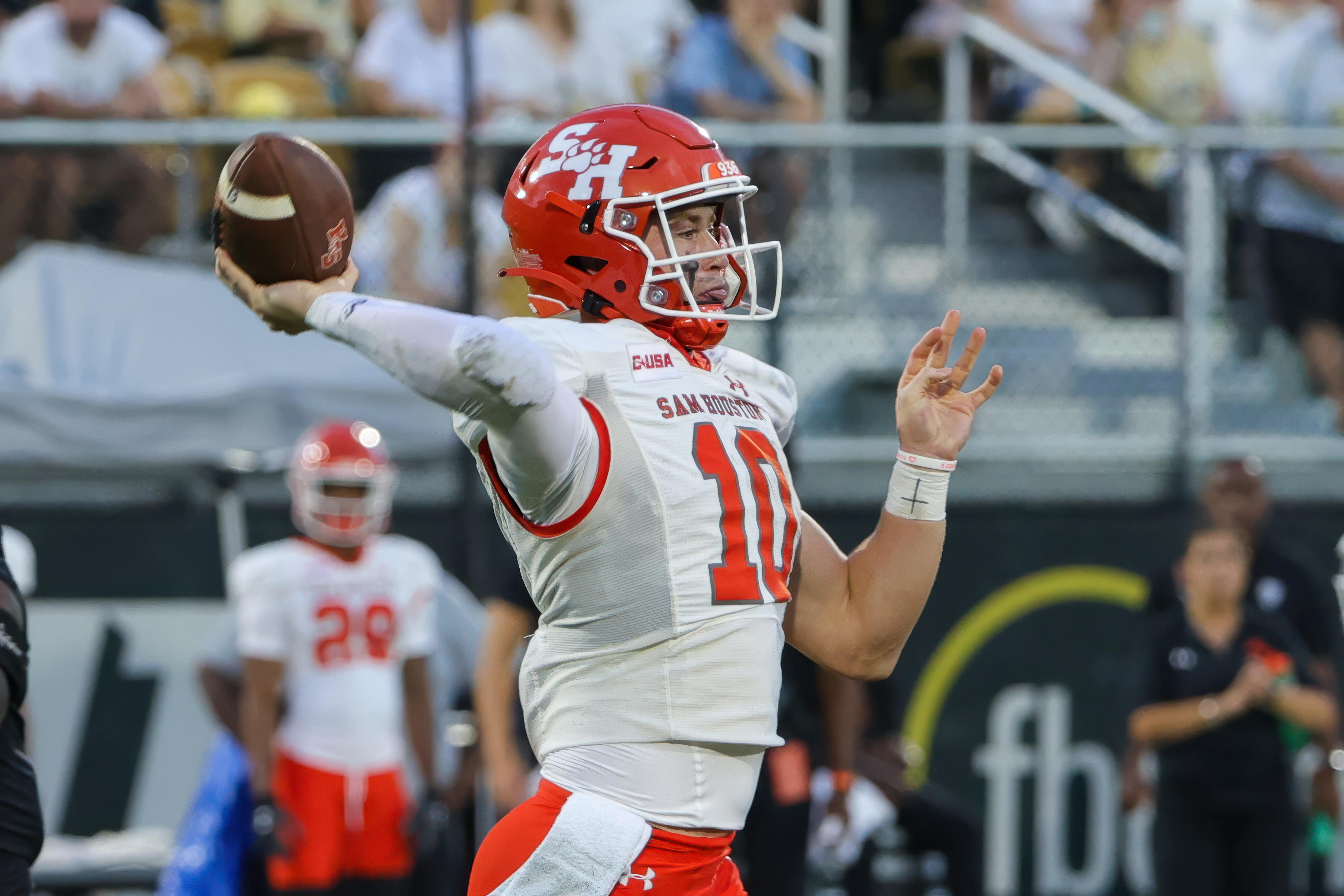 Sam Houston State starting QB to return from injury vs. Texas Football