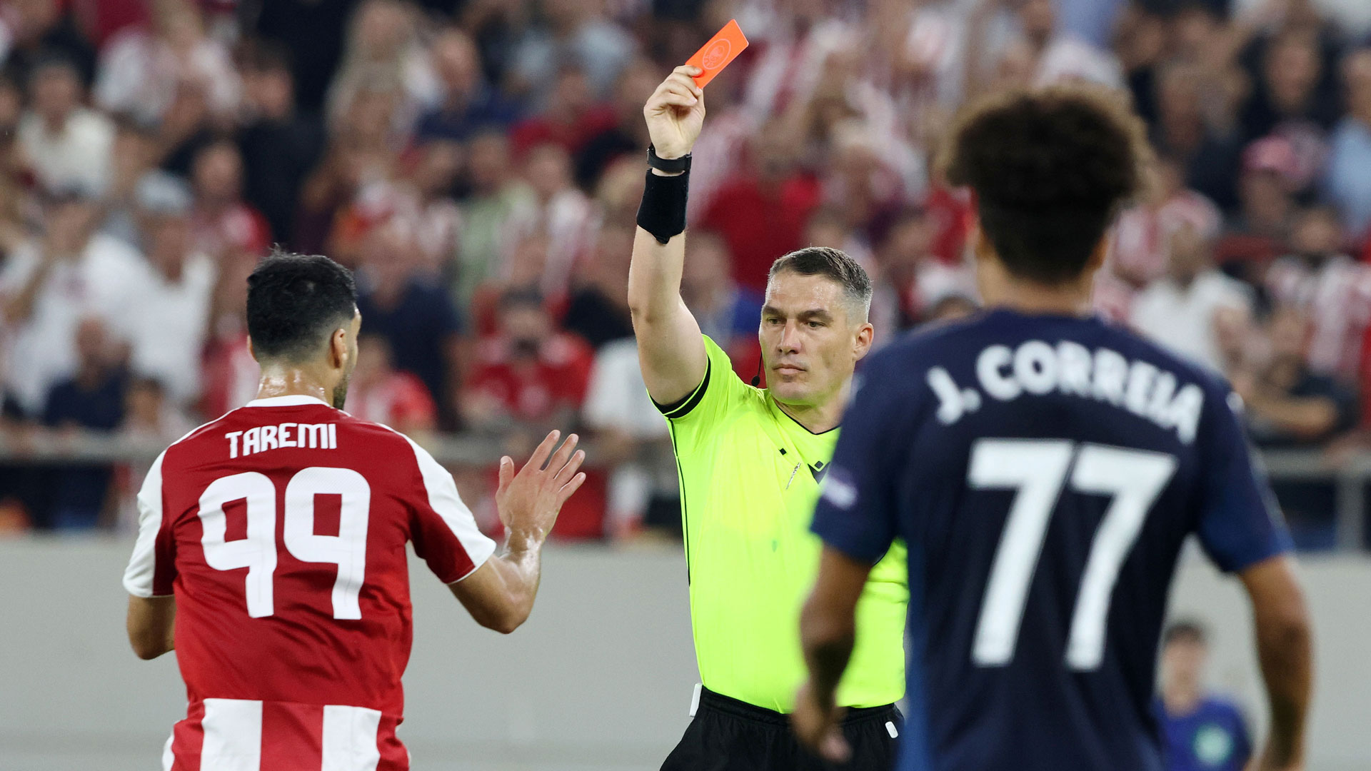 UEFA: Η εξήγηση για την κόκκινη κάρτα του Ταρέμι που έγινε κίτρινη μέσω ...
