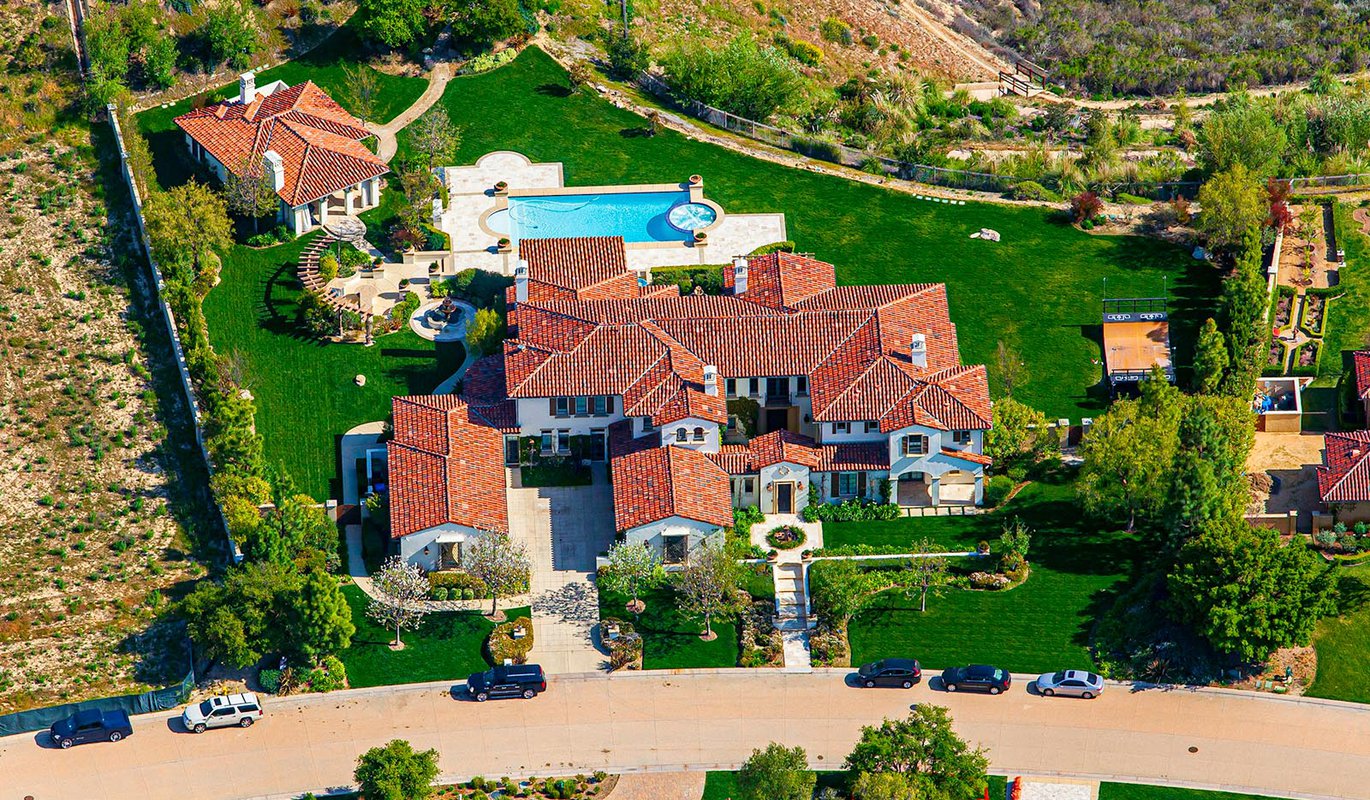 Inside Justin Bieber’s House: A Look At His Incredible Real Estate ...