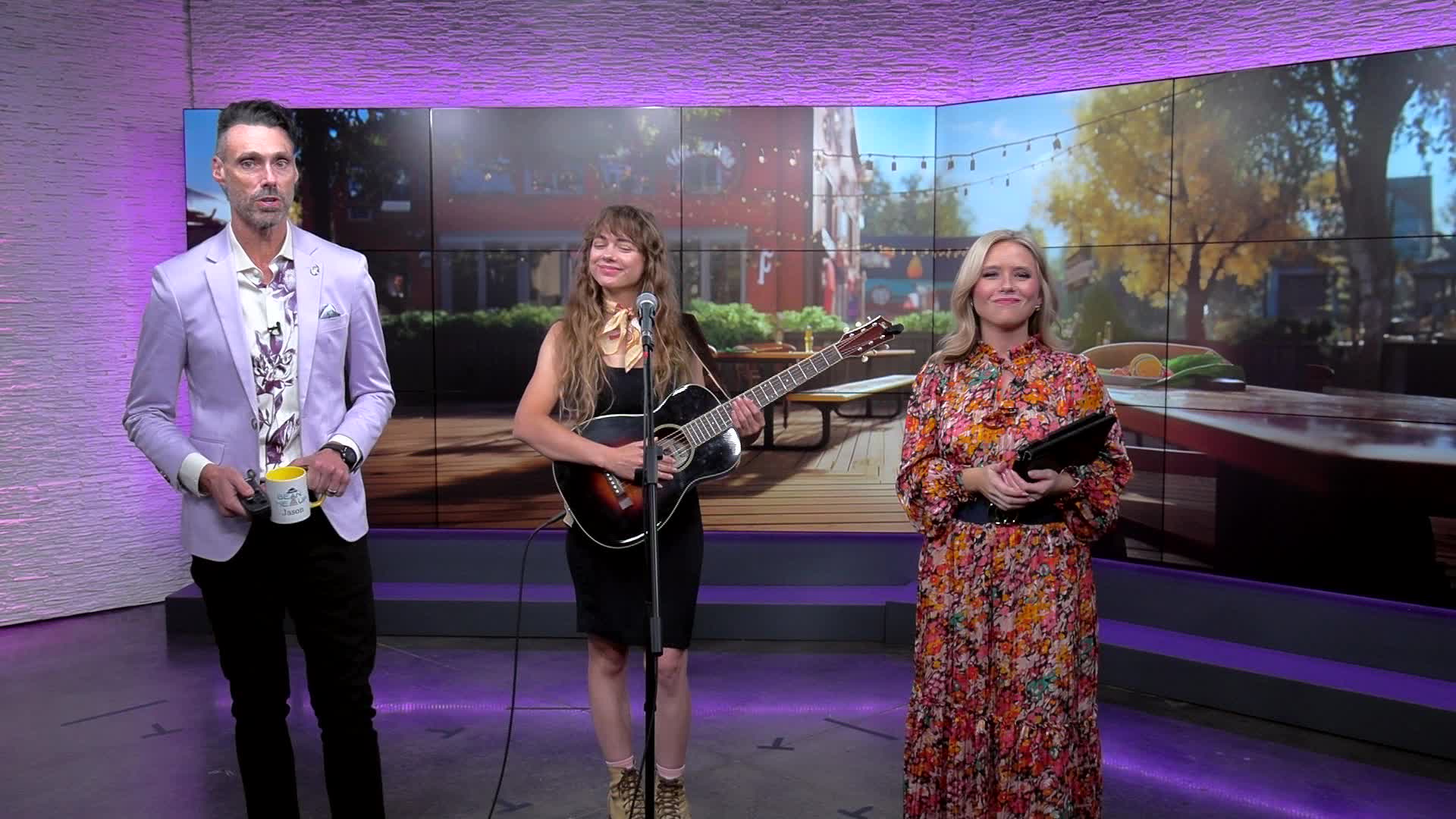 Singer-Songwriter Ashtyn Barbaree Brings Her Music to the Stage