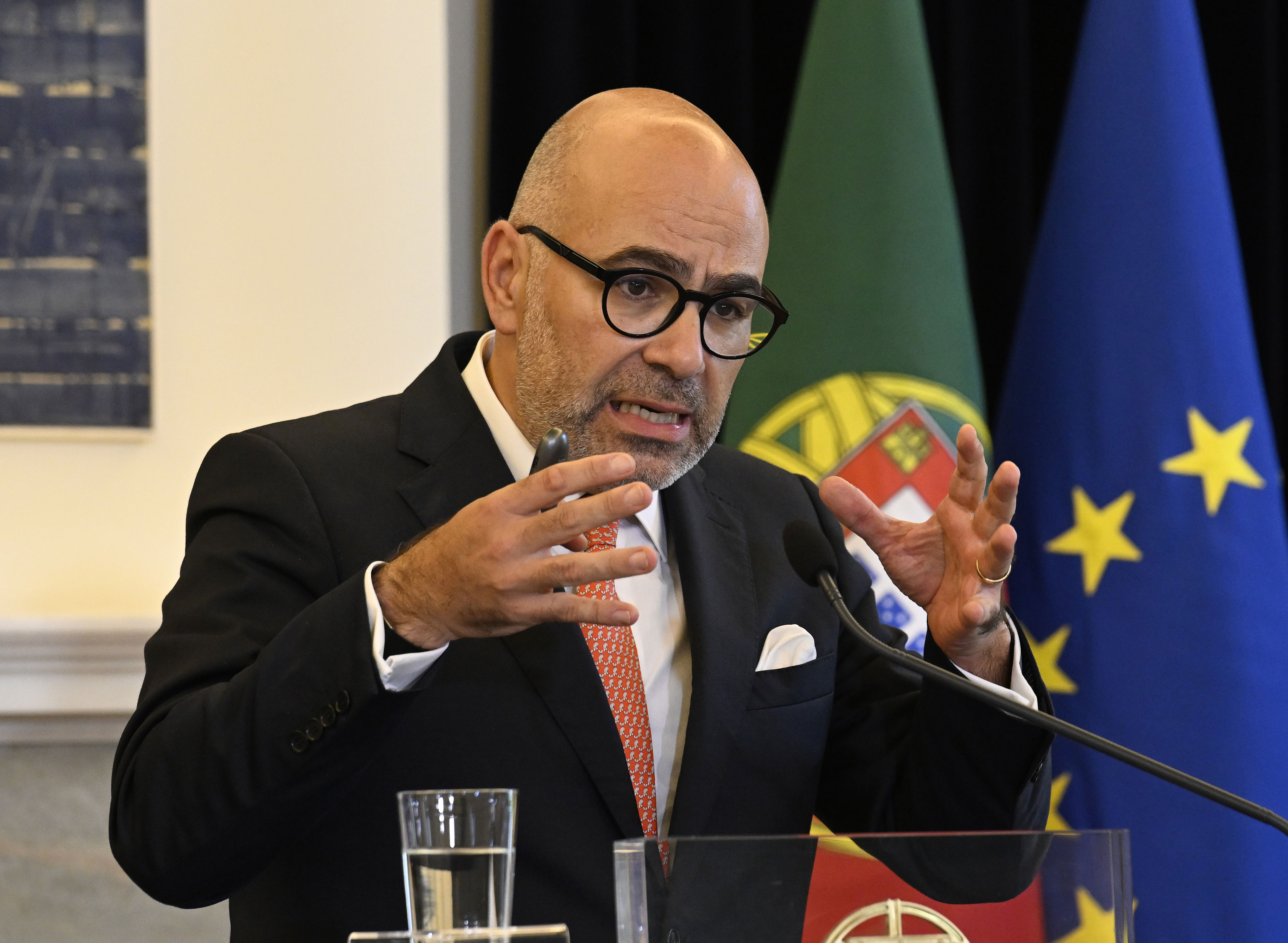 Estado vai alienar nove imóveis públicos e colocar 14 terrenos em PPP