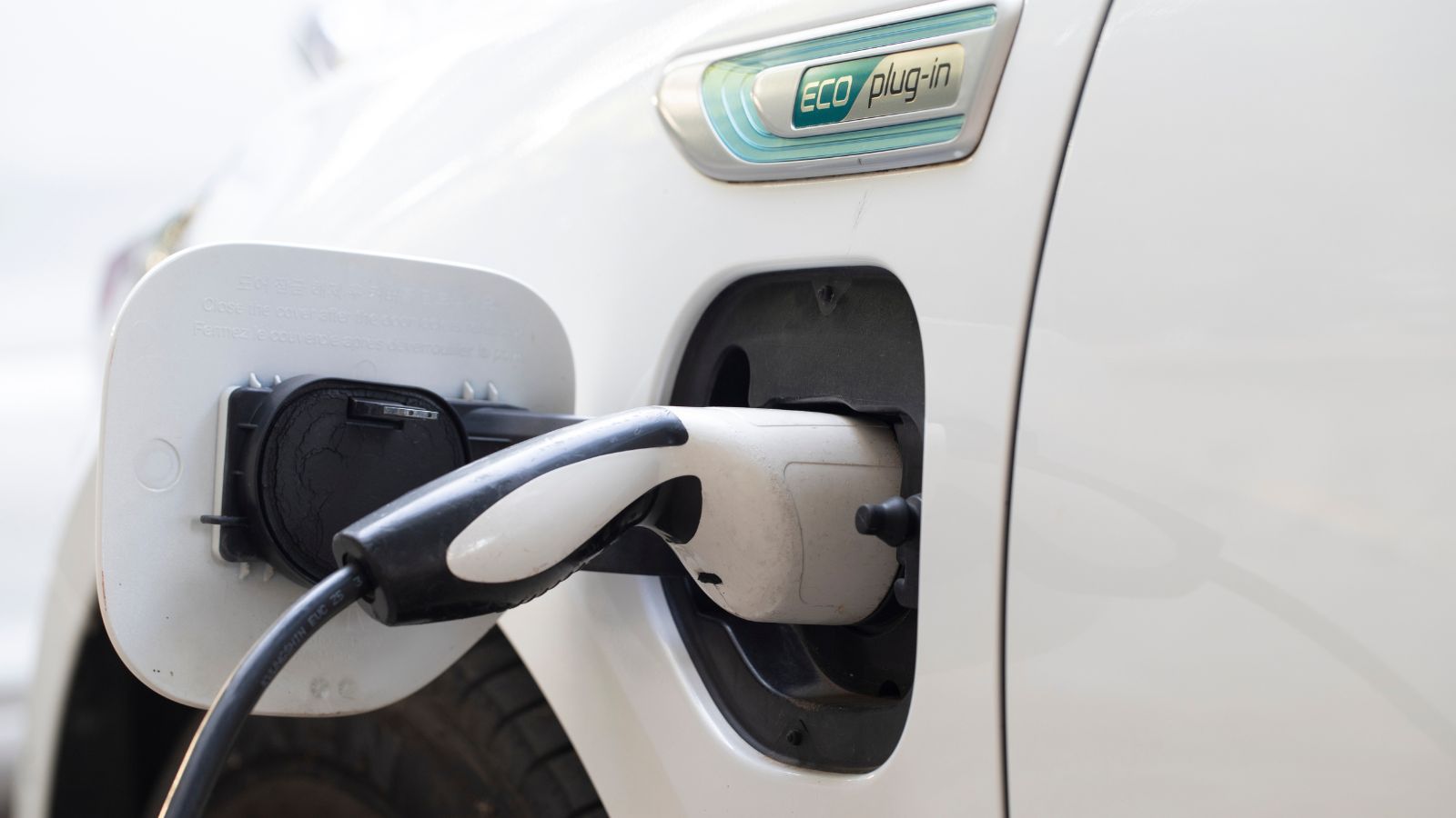 10 Reasons EVs and Hybrids Aren’t Always Practical for Canadian Drivers
