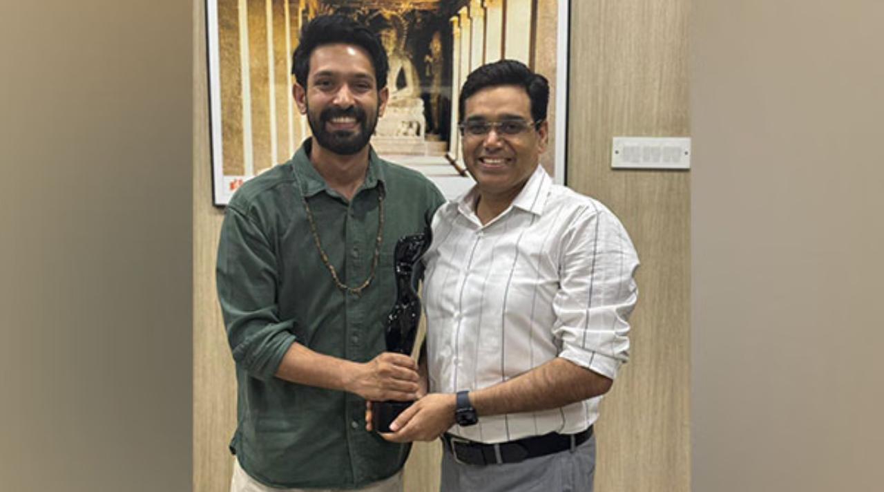 Real-life Manoj Kumar Sharma might join Vikrant Massey at the National ...