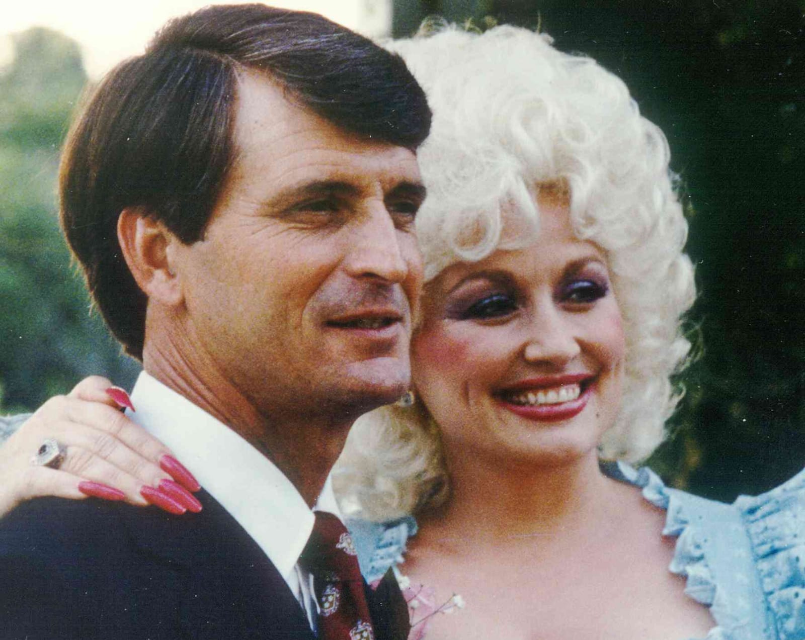 'I Had a Little Problem!': Dolly Parton Reveals Painful Reason Why She ...