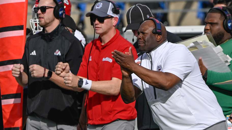 Tim Skipper Introduces Himself to UCLA Faithful