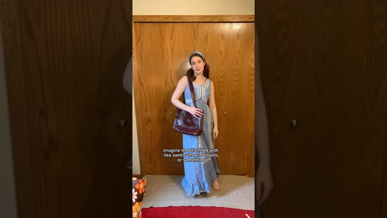 styling a 1970s vintage dress for a modern beachy look