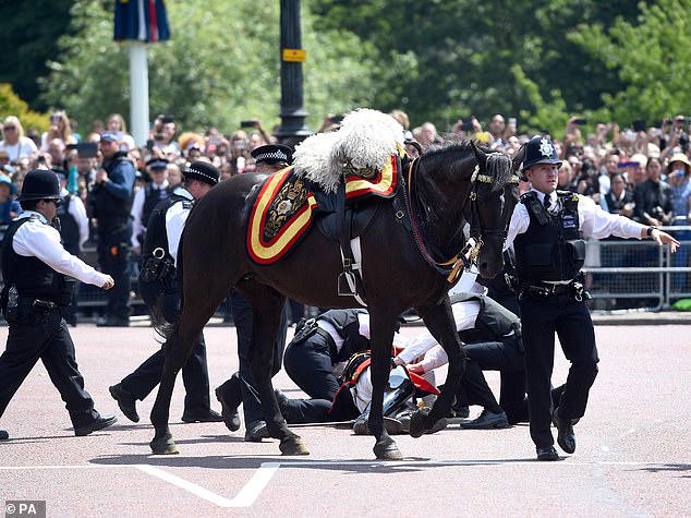Field Marshal Lord Guthrie, known as 'Tony's General' for his closeness ...
