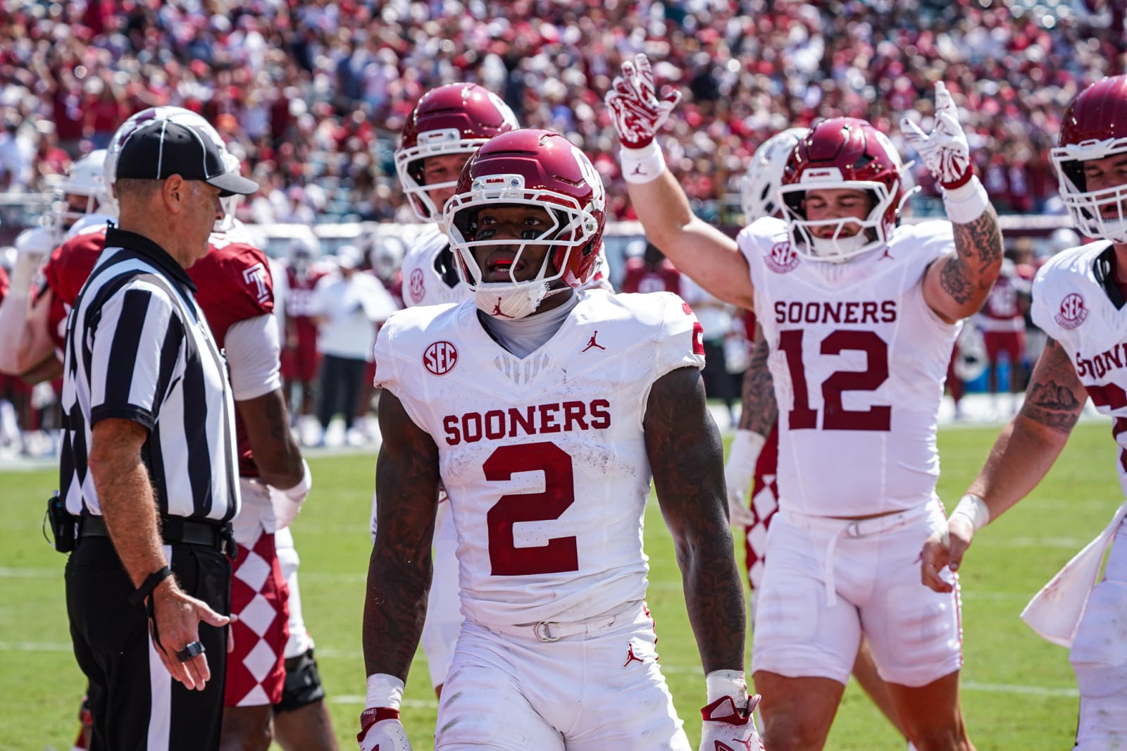 Jovantae Barnes guiding OU’s running back room with leadership, selfless attitude