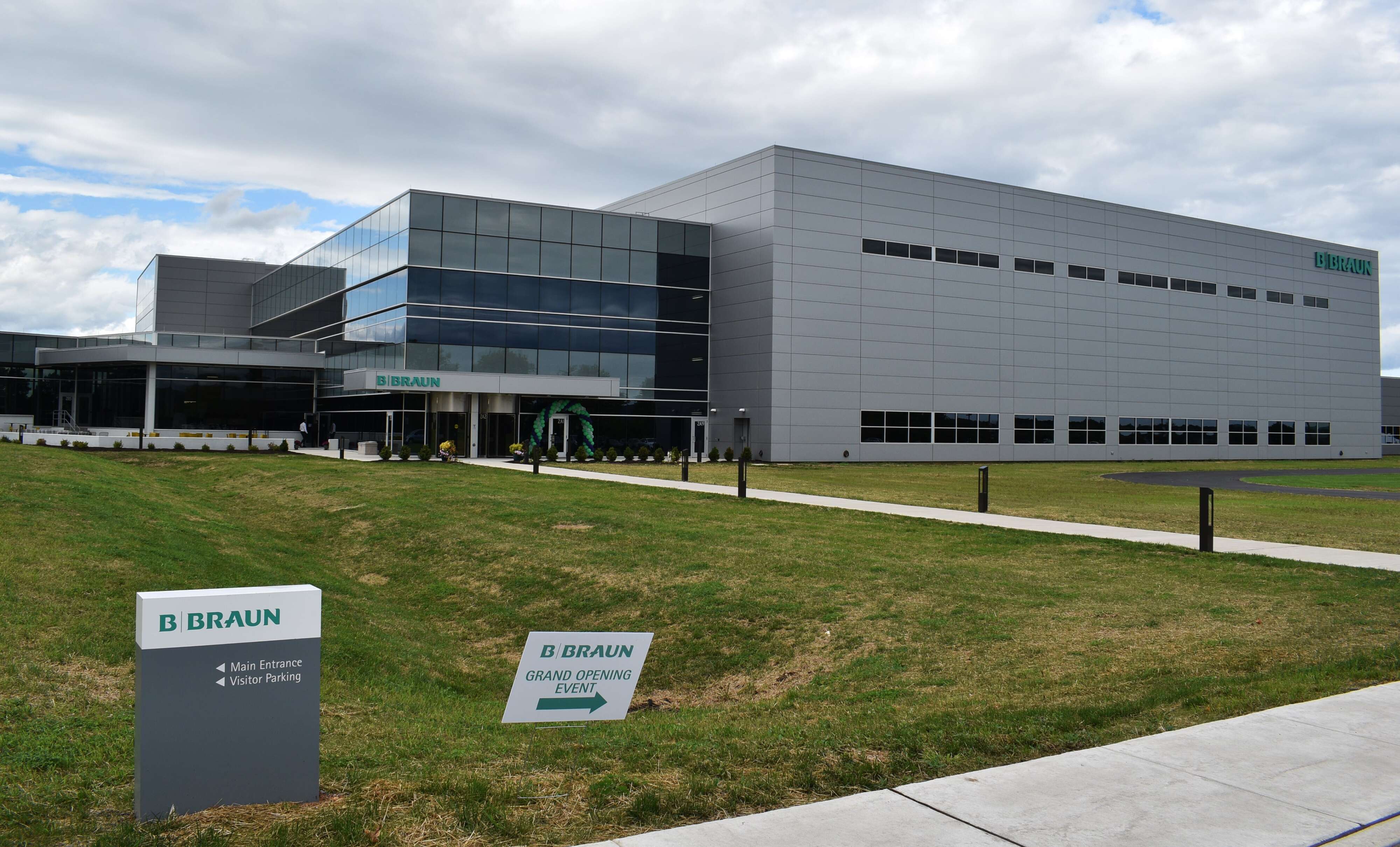 Medical device company B. Braun to add 200 jobs in Lehigh Valley expansion