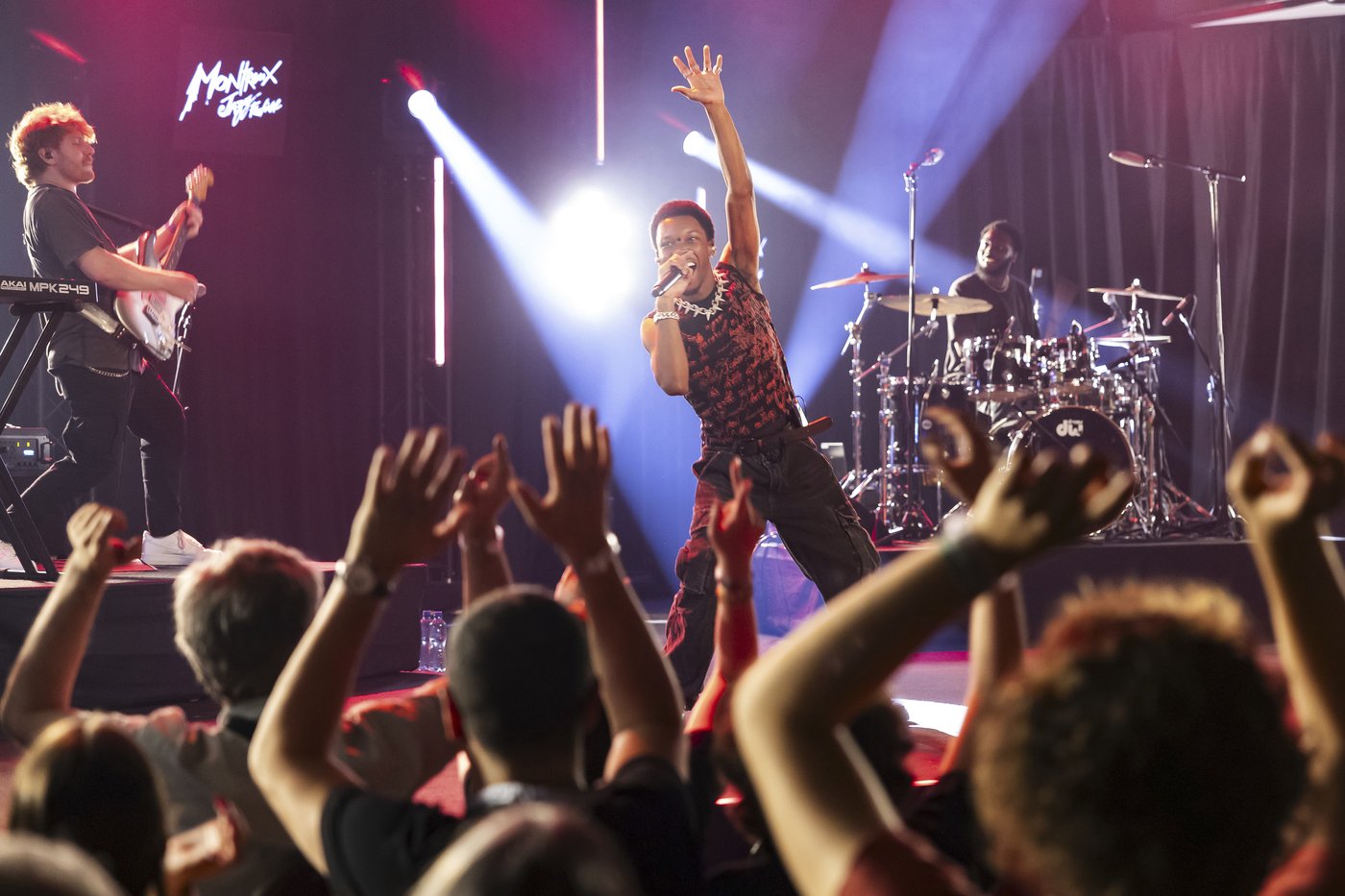 Teen girl's body found in impounded car registered to the singer d4vd