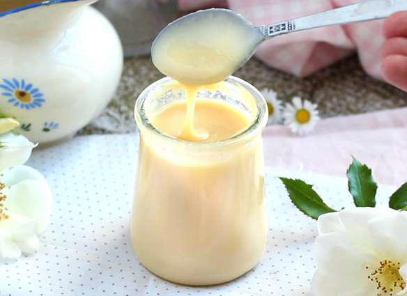 Easy homemade condensed milk