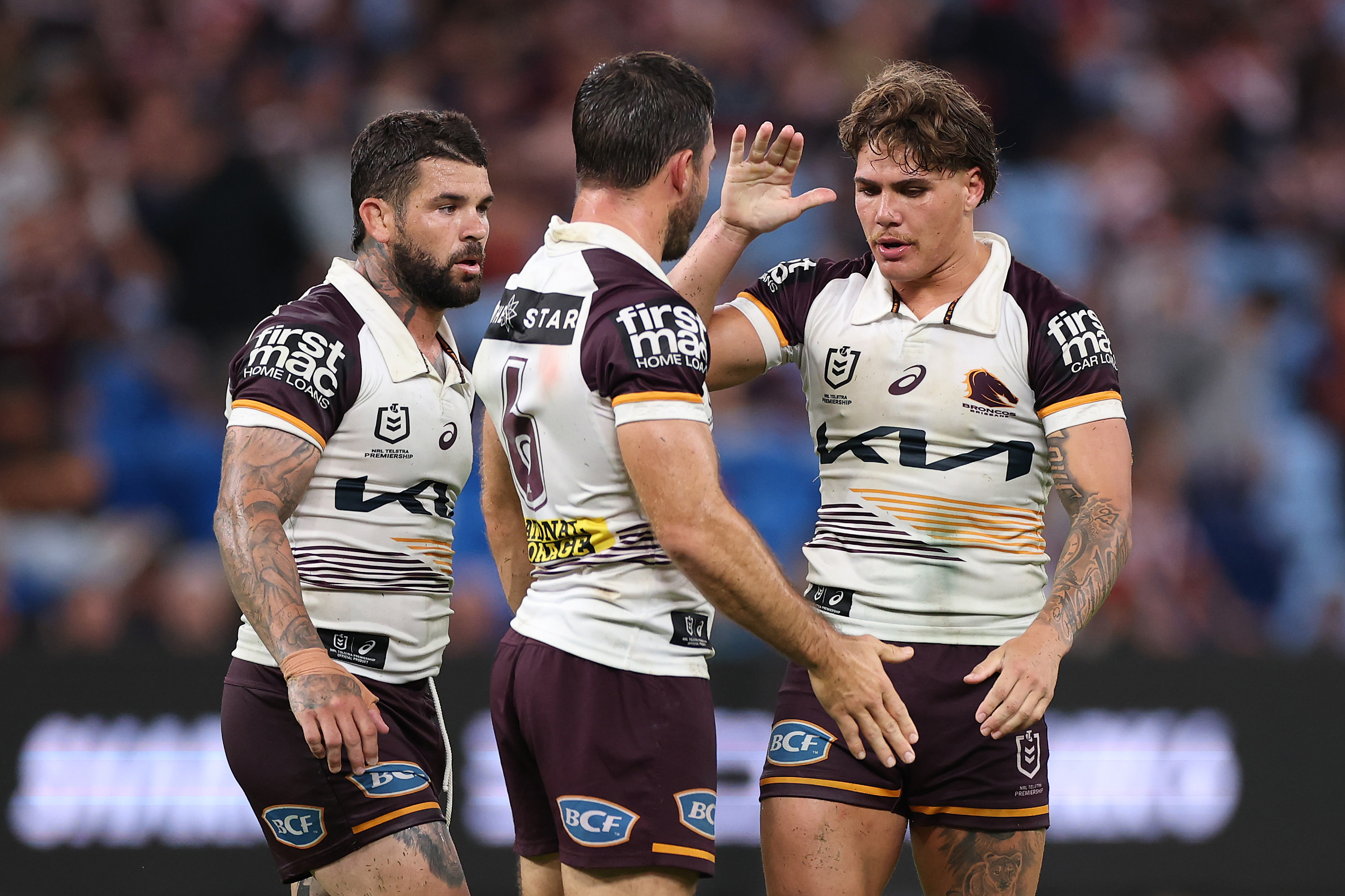 Reynolds urged to 'put ego aside' as Broncos reshuffle looms