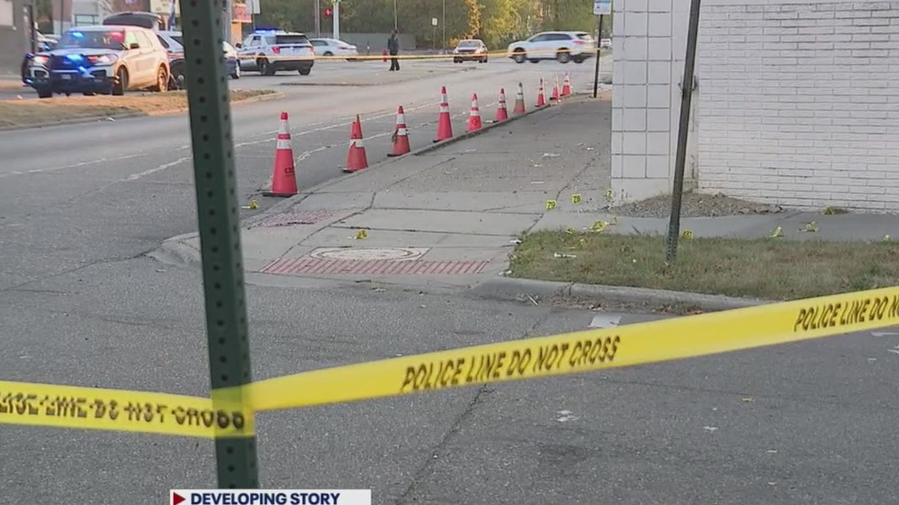 Man wounded in shooting outside Detroit motorcycle club